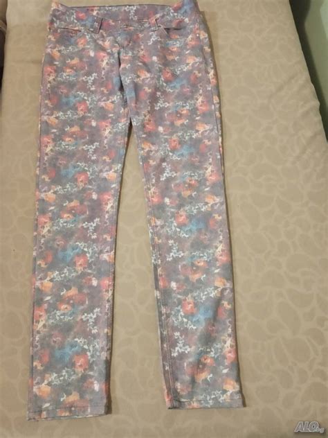 Дамски панталон M L Панталон Дамско цветен Облекло Пловдив Почти нови дамски панталони