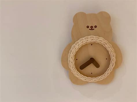 사계절을 담아내는 감성소품 라탄 곰돌이 벽시계 텀블벅 크리에이터를 위한 크라우드펀딩