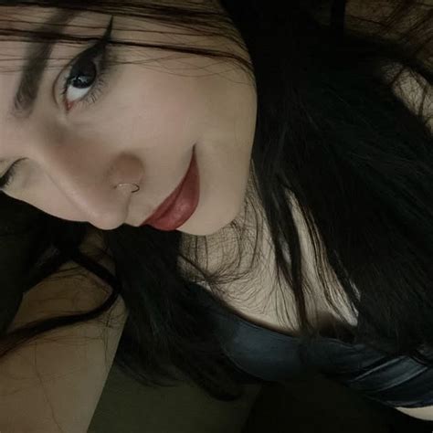 Bela Isa Oliveirap On Threads