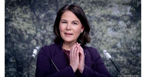 Германия подкрепи заповедта за арест на Путин