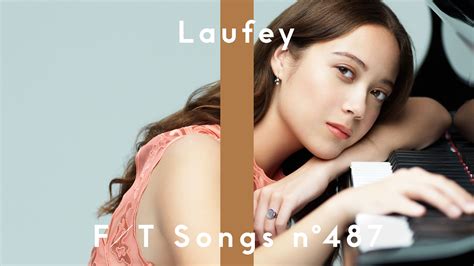 Laufey レイヴェイ が初登場！第66回グラミー賞を受賞した「bewitched」収録曲である「from The Start」を、柔らかな