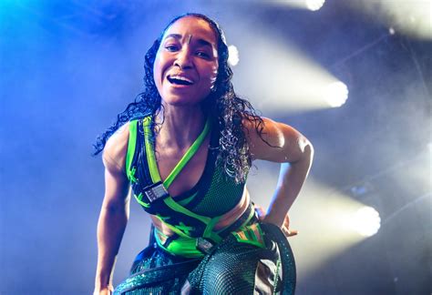 Tlcs Rozonda ‘chilli Thomas Net Worth How She Makes Money Life And Style