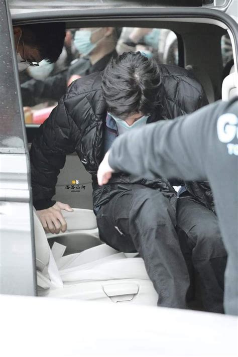 Ghim Của Grumpy Cookie Trên Xiao Zhan Khẩu Trang Vuông