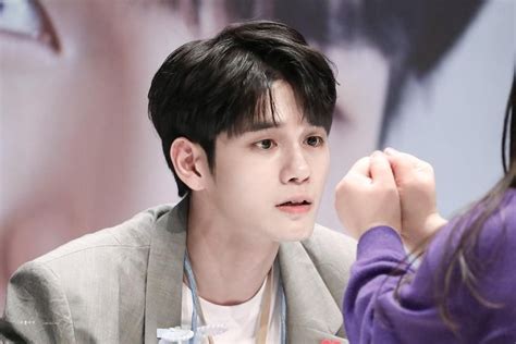 This Interaction Between Ong Seong Wu And Fan Will Keep A Smile On Your