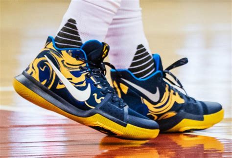 欧文上脚 Kyrie 3 全新配色！极似中国图腾元素！ Kyrie 3 球鞋资讯 Flightclub中文站sneaker球鞋资讯第一站