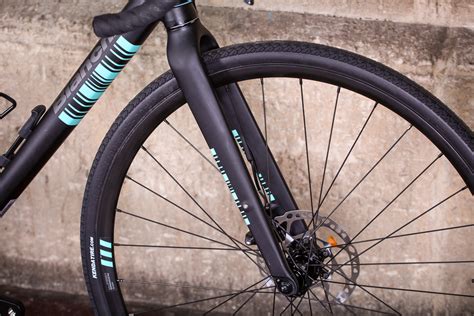 Review Bianchi Via Nirone All Road Sora Road Cc