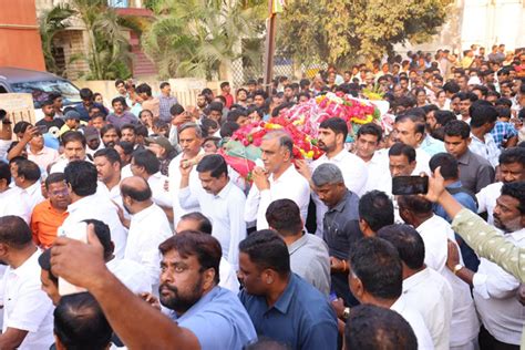 Lasya Nanditha ఎమ్మెల్యే లాస్య నందిత మృతి ముగిసిన అంత్యక్రియలు