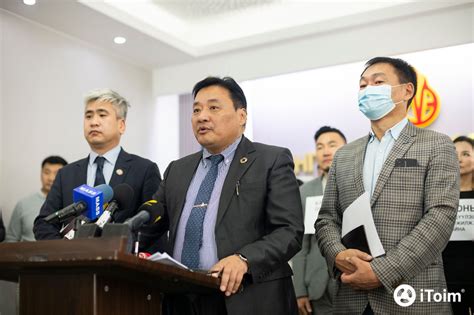 ЭТТ н ажилчид Монгол Улсын иргэнийг яагаад БНМАУ ын хуулиар халж байгаа юм