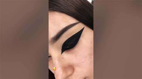 ♡cat Eye Liner♡ Tutorial One Min Eyeliner😍 ️ Shortsfeed Shorts Short Trending Viral