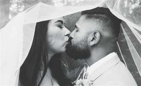 How To Stay Married To An Extrovert When Youre An Introvert