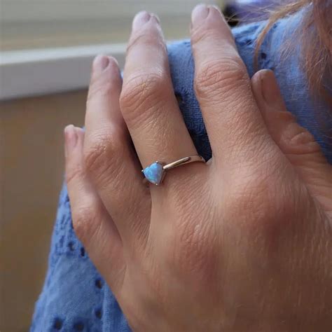 ᐉ Каблучка зі срібла з блакитним опалом р 16 кк2опг 1164 16 • Краща ціна в Києві Україні