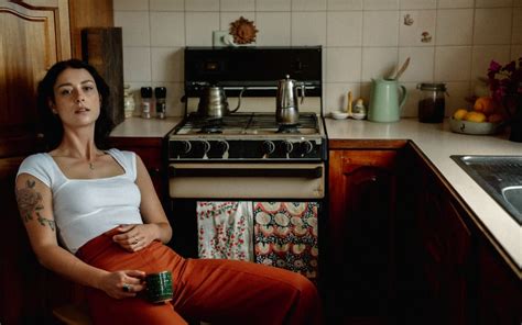 Grace Cummings On Powerful New Album I Cant Be Anyone Else Rnz
