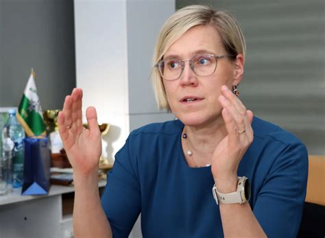 Канцлер юстиции раскритиковала законопроект который позволяет следить за банковскими счетами людей