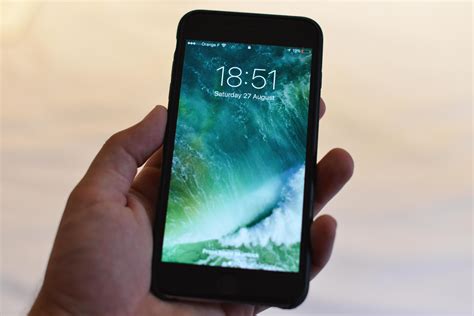 Apple IOS Update Sees Porn GIFs Appear In IPhone Users Text Messages The Sun