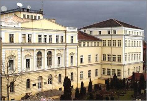 Факултет по журналистика и масова комуникация на СУ София