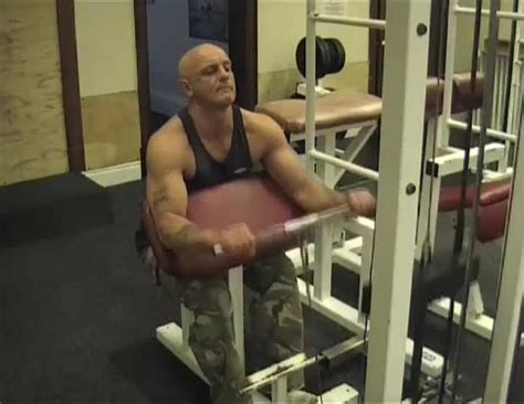 Reverse Preacher Curl