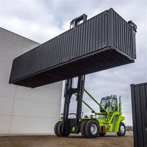 Container Handlers Up Lifting