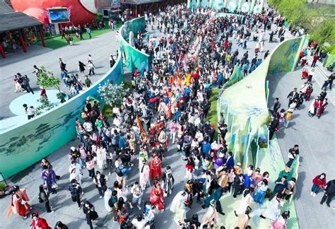 画游春染千山第五届云台山汉服花朝节盛大开幕凤凰网河南 凤凰网