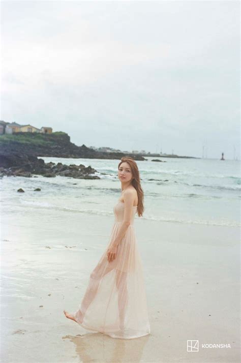 超話題作！ 後藤真希 写真集「flos」早くも重版5刷決定！電子書籍は、講談社デジタル版写真集の累計1位記録を発売3日で塗り替え、新記録を