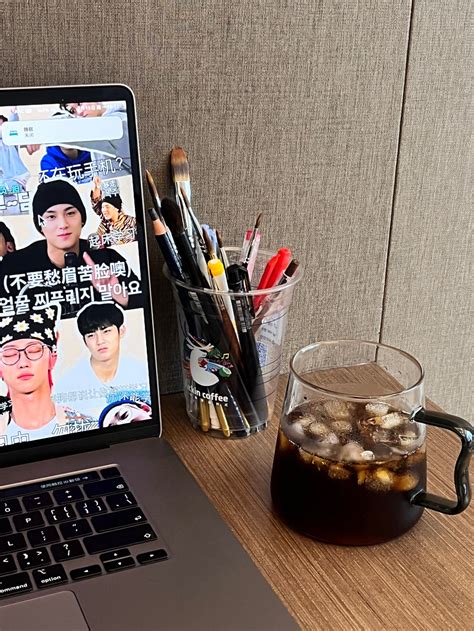Seventeen Community Post 真的很开心嘿嘿嘿，从三月开始画的绘本，前段时间一直在焦虑审稿，今天终于过稿了！！！感谢全