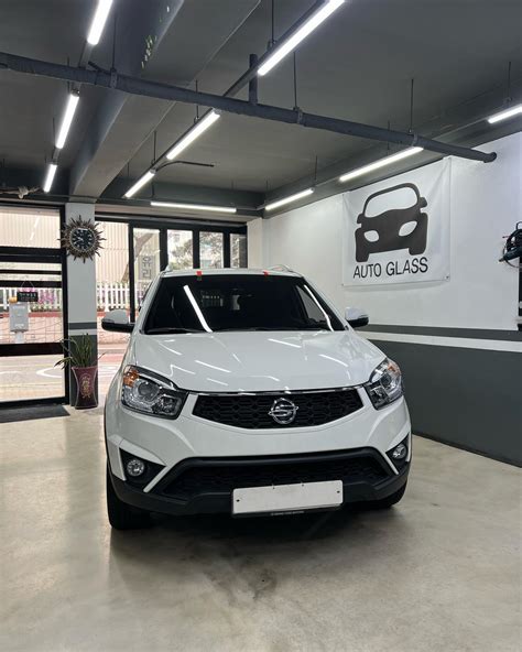 서울오토글라스 쌍용자동차 2015년식 코란도c 앞유리교체 및 스파이썬팅 리버스r6 후기 서울