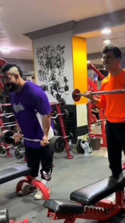 دوربین مخفی باشگاه بدنسازی 😂 Youtube