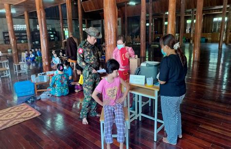 ကရင်ပြည်နယ်၊ ကြာအင်းဆိပ်ကြီးမြို့နယ်၊ ဘုရားသုံးဆူမြို့၌ ဒေသခံကျောင်းသူများအား သားအိမ်ခေါင်းကင