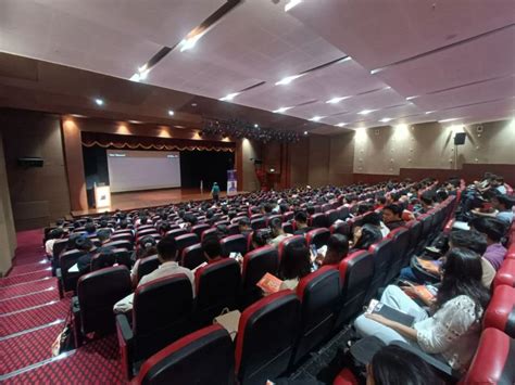 Roshni Gupta On Linkedin Catpreparation Raceto99 Careerlauncher