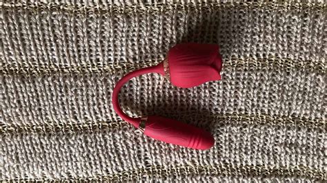 Rose Toy With Dildo Review Clit Stimulator And Thrusting Dildo Combo