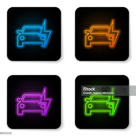 빛나는 네온 전기 자동차와 전기 케이블 플러그 충전 아이콘 흰색 배경에 고립 신 재생 에코 테크놀로지 검은색 사각형 단추입니다 벡터 일러스트 0명에 대한 스톡 벡터 아트 및