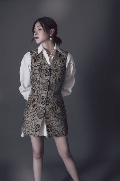 南方车站的聚会双十一狂欢夜 繁复优雅 来自万茜工作室 微博 Fashion Womens Blazer Blazer