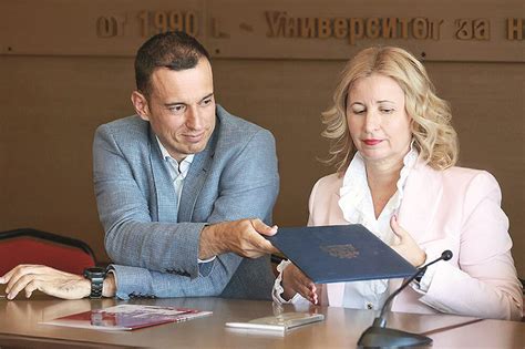 Студенти от УНСС ще карат платени стажове в Столична община