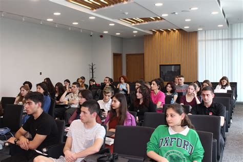 Eeu ში სკოლის მოსწავლეებისთვის პროფესორ ავთანდილ გაგნიძის საჯარო ლექცია გაიმართა