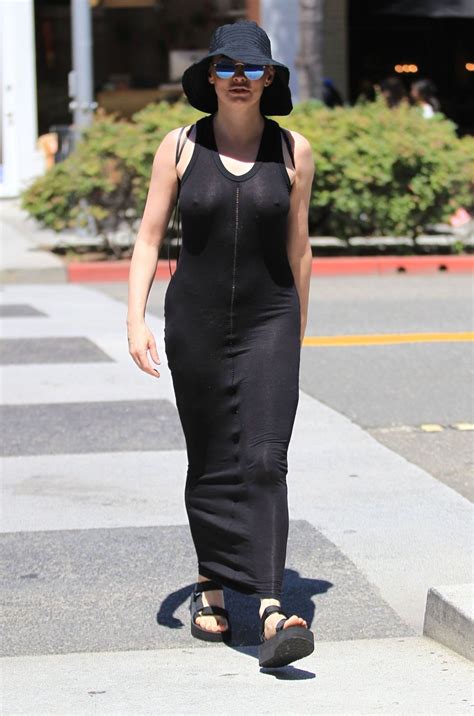 Rose Mcgowan Braless Photos Thefappening
