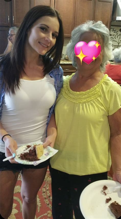 Tw Pornstars Pic Mandy Flores Official Account Twitter I Want To Say Merry Christmas To