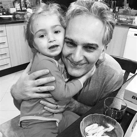 چهره جادویی دختر مو بلوند بیژن بنفشه خواه چقدر زیباست عکس