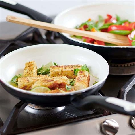 9 Non Toxic Pans Free Of Pfoa Ptfe And Pfas 2024 The Conscious Insider