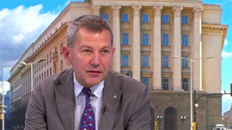 Министър Тодоров Бомбените заплахи идват от далечни краища на света Новини бг