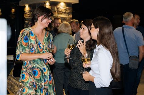 Retn On Linkedin Networking Connectivity