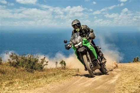 川崎硬派拉力KLR650低座版发布 6899美元起 搜狐汽车 搜狐网
