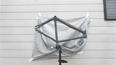 カーボンロードバイクの塗装に挑戦 ホルツの自動車用プレサフとカーペイントでdiy B4c