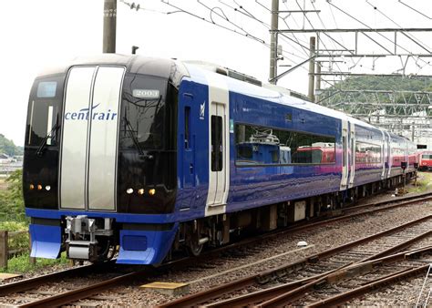 2nd train 名鉄2000系2003Fブルーミュースカイが姿を現すの写真 TopicPhotoID 94409