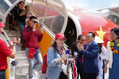 Explore Chinese Culture When Flying To Chengdu With Vietjet Vietnam Insider