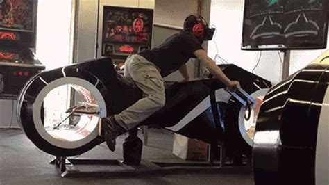This Oculus Rift Powered Light Cycle Sim Is The Ultimate Arcade Game