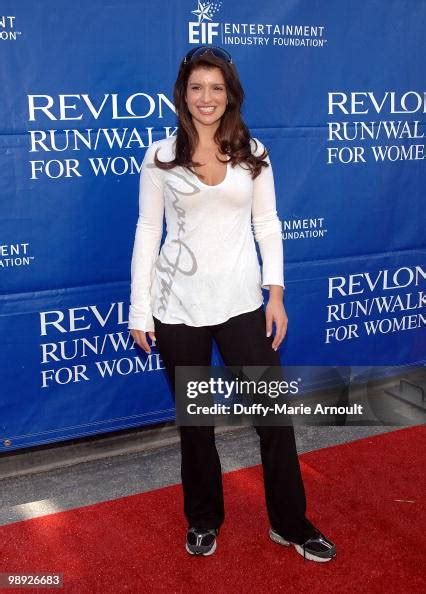 Actress Gina La Piana Attends The 17th Annual Eif Revlon Runwalk For