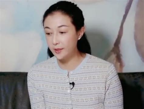 吴绮莉生活质量终好转！小香风打扮露面，看完就懂大哥的眼光腾讯新闻