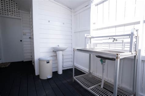 รวมรูปภาพ บริการจองที่พักเรือนน้ำ โรงพยาบาลสมเด็จพระบรมราชเทวี ณ ศรีราชา