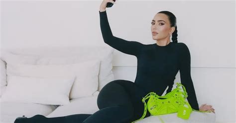 Քիմ Քարդաշյանը «balenciaga ի նոր գովազդում նկարահանվել է Մերլինի