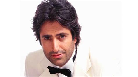 درخواست جالب خواننده مشهور ترکیه از پزشکیان به زبان فارسی تصویر