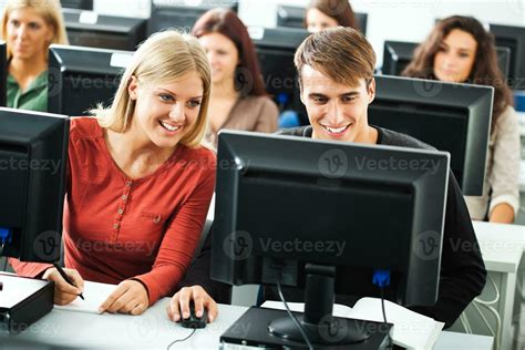 Babes Learning In A Computer Lab 23951480 Stock Photo At Vecteezy